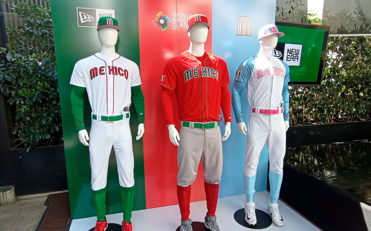 Presentan nuevos uniformes para la selección mexicana de béisbol